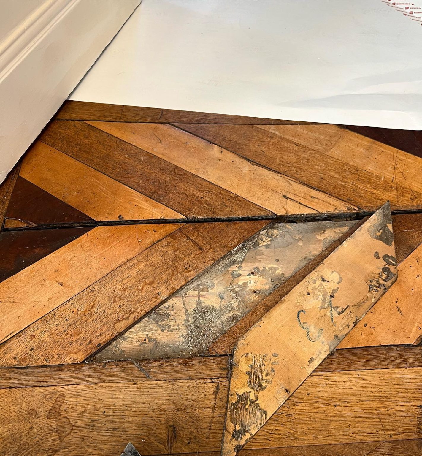 Renovating an old parquet floor : case study - RALI COM
